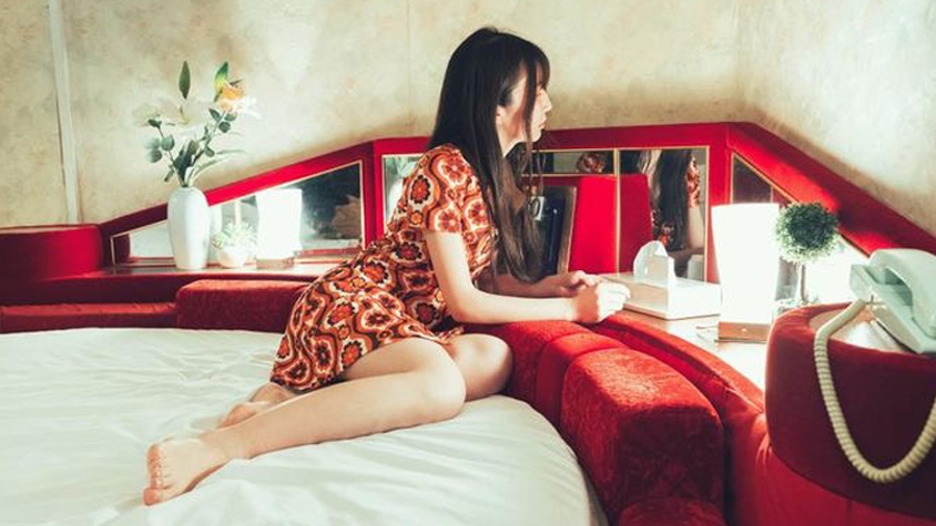 【となりのZ世代】昭和ラブホ巡りのプロ・ゆななさん | TABI LABO