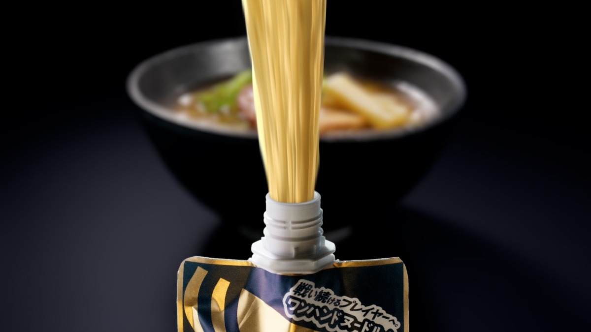 日本ハムの“片手で食べられるラーメン”こと『BOOST NOODLE®』は、ゲーマーの食生活に新たな最適解を出せるか | TABI LABO