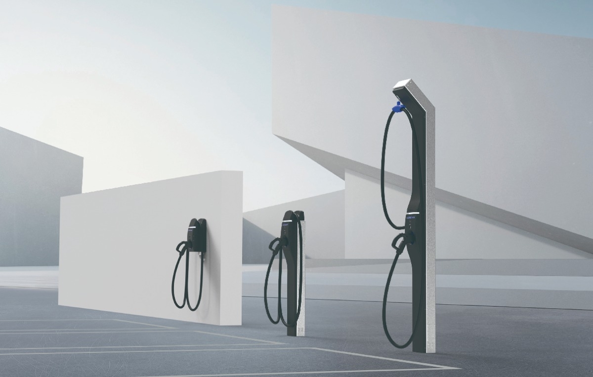 商用EVの充電に革命なるか。省スペース・電気代削減・リモートコントロールを実現した「サイクリックマルチ充電器」が登場 | TABI LABO