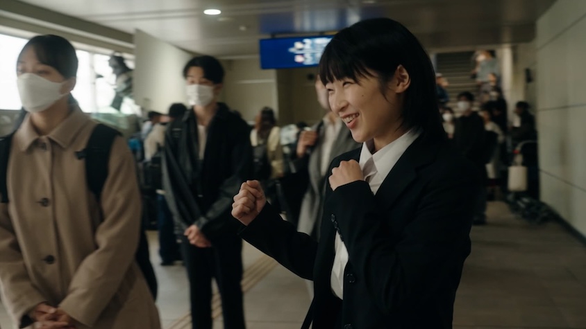 夢と現実の狭間で。「HANA」デビュー秘話と就活生の葛藤、ボディメンテ新CMが描く「THE DAY.」 | TABI LABO